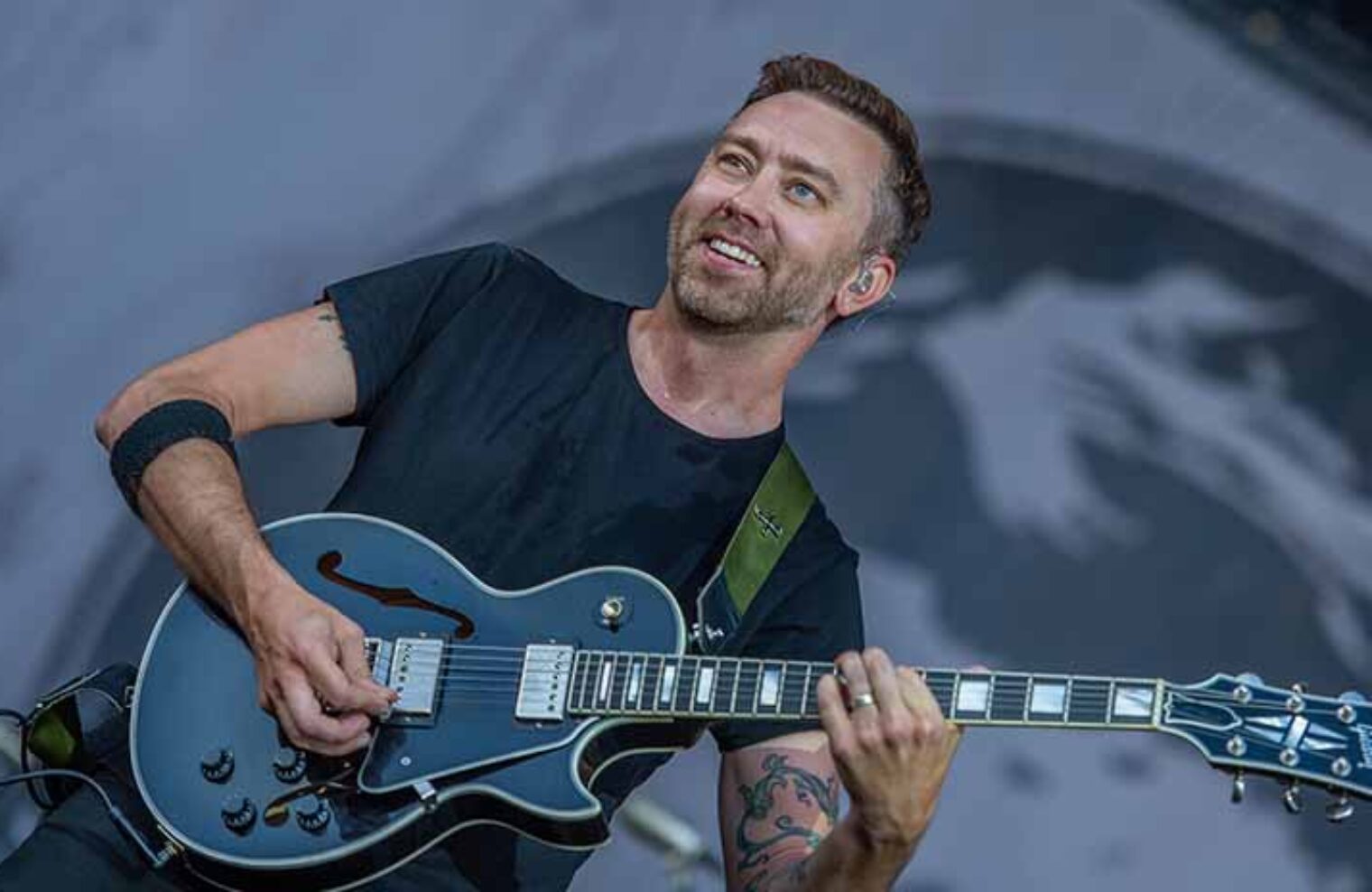 Rise Against Frontman Has Accident On Stage (w/Video) – WEB IS JERICHO