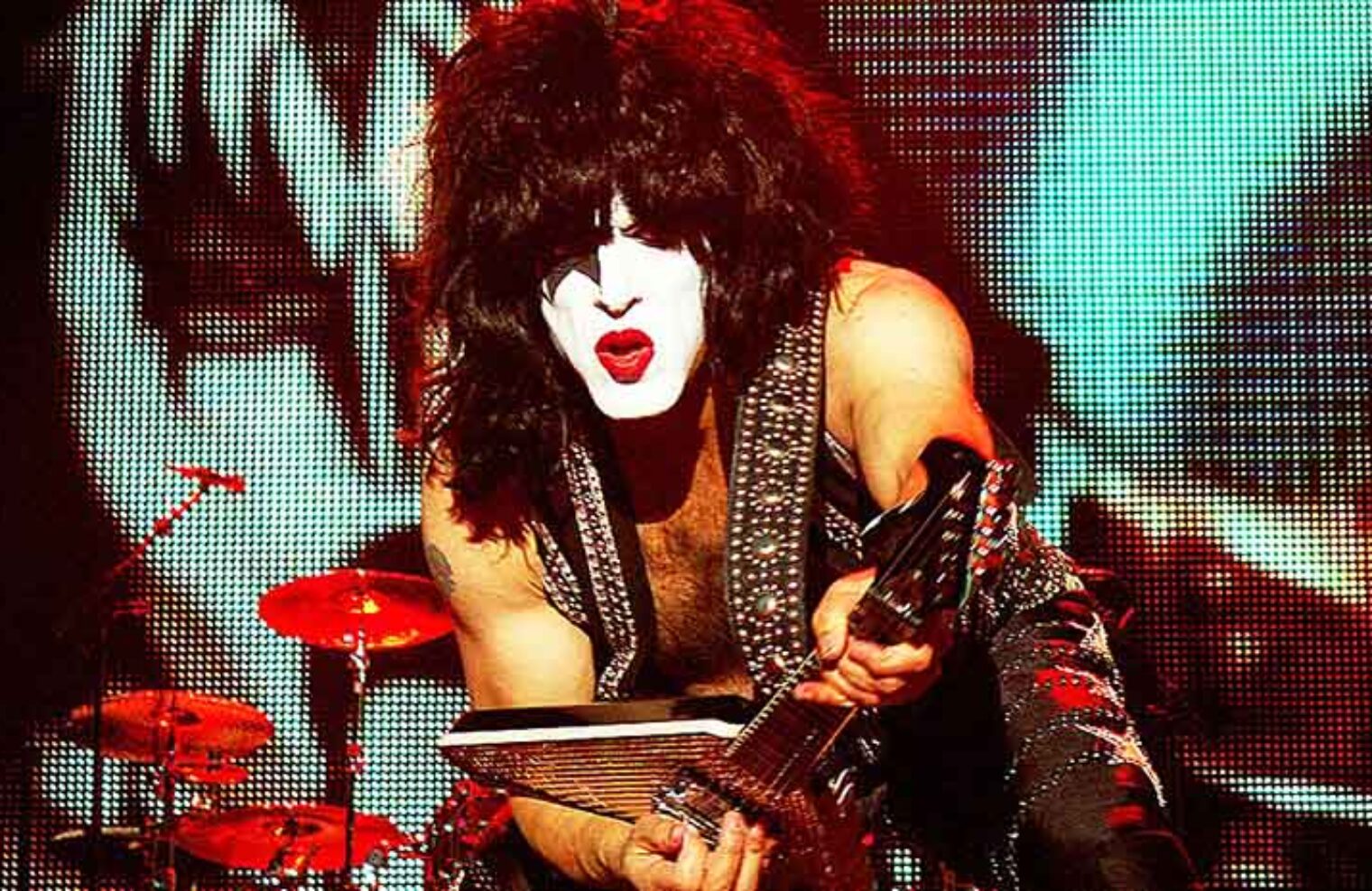Paul Stanley Discusses Possibility Of New KISS Music - WEB IS JERICHO