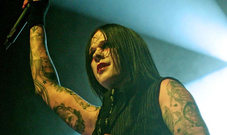 Wednesday 13 Blasts Former Murderdolls Bandmates Over Website ...