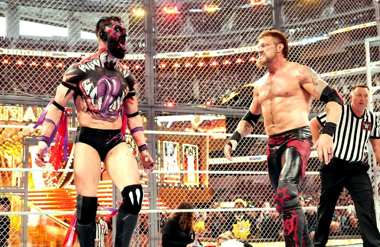 Finn Bálor Shows Off Nasty Hell In A Cell Cut Nsfw Web Is Jericho