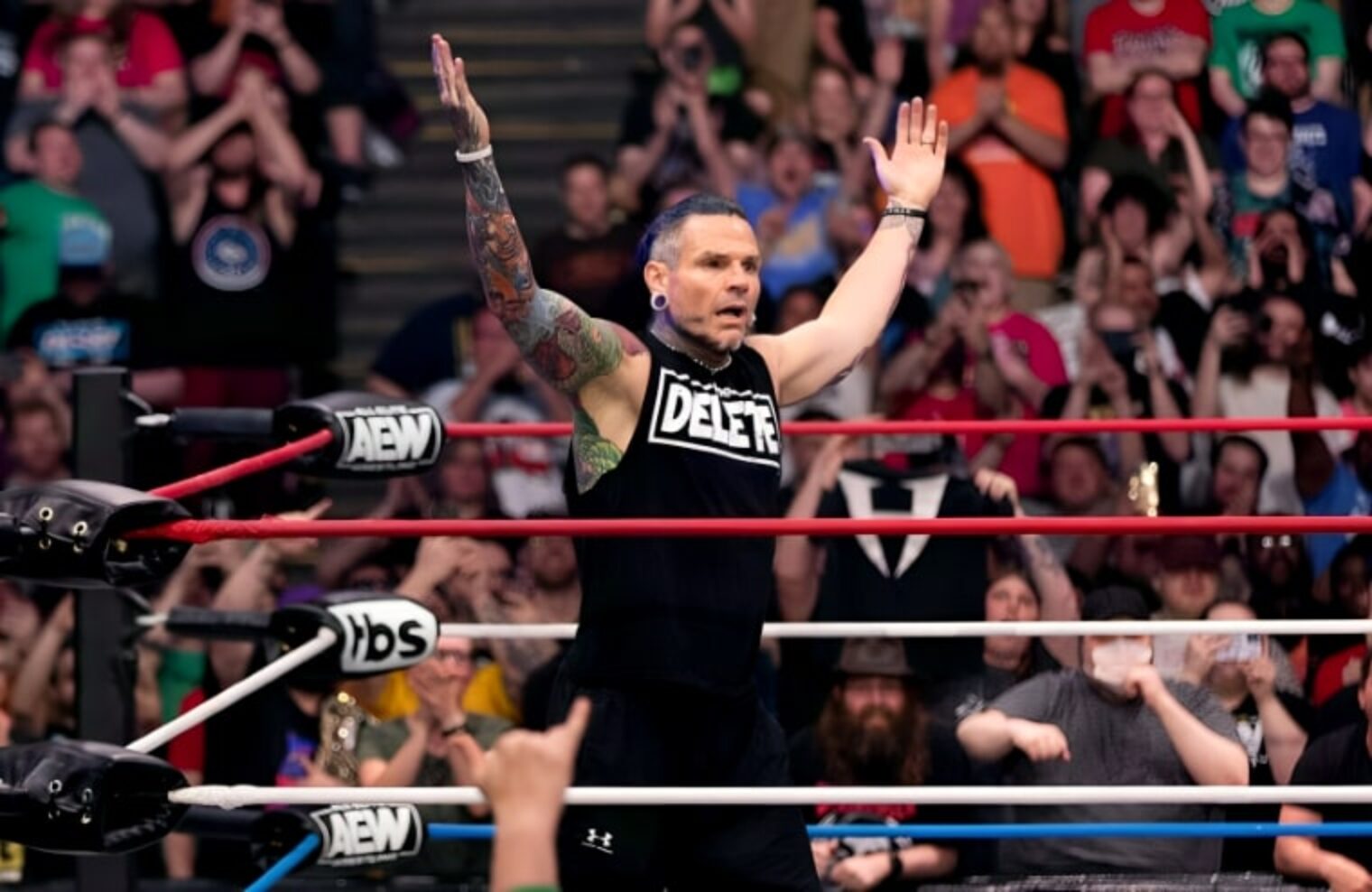 Jeff Hardy Shows Off His Updated Look During Injury Hiatus – WEB IS JERICHO