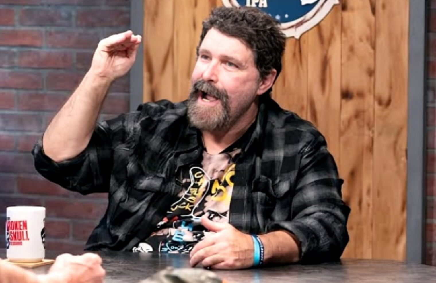 Mick Foley Looks Happy & Healthy In New Photo – WEB IS JERICHO