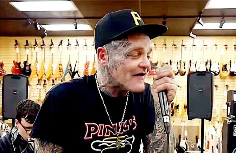 Crazy Town Singer Shifty Shellshock Passes Away At 49 - WEB IS JERICHO