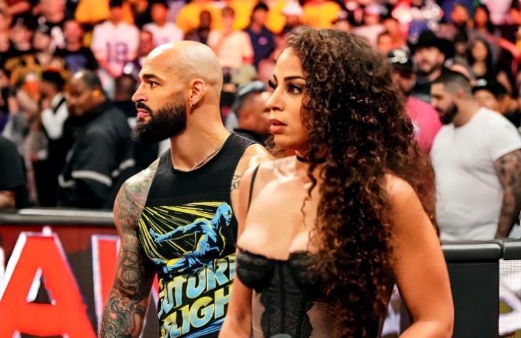 WWE's Samantha Irvin Wows Fans By Sharing Very Revealing Photo - WEB IS JERICHO