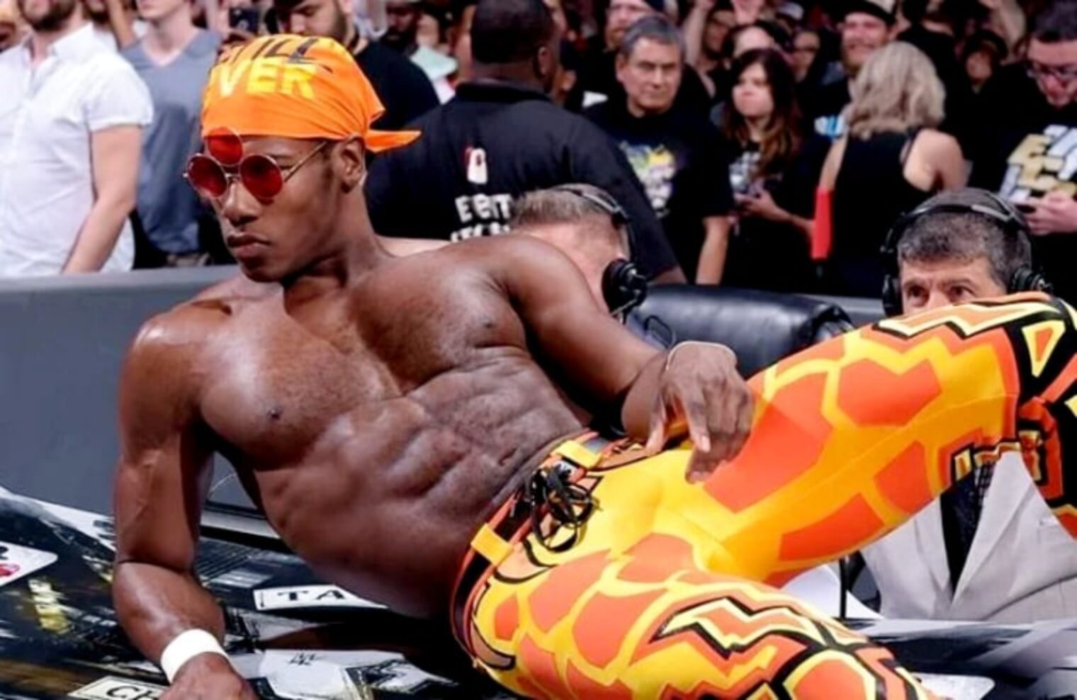 Velveteen Dream Calls Out Current WWE Star For “Stealin” His Look – WEB ...