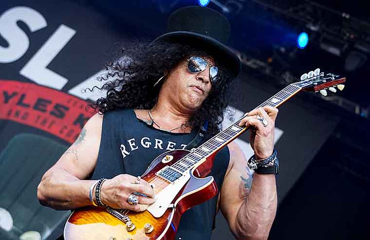 Slash Names His Favorite AC/DC Album - WEB IS JERICHO