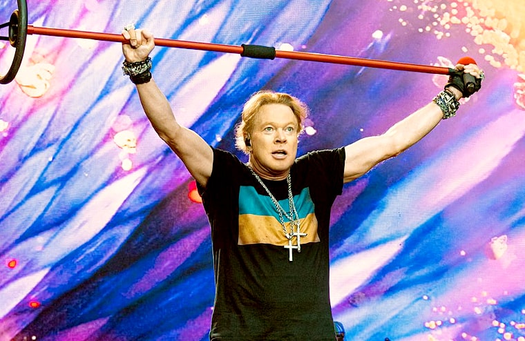 Ex-AC/DC Drummer Reveals Ultimatum Band Gave To Axl Rose - WEB IS JERICHO