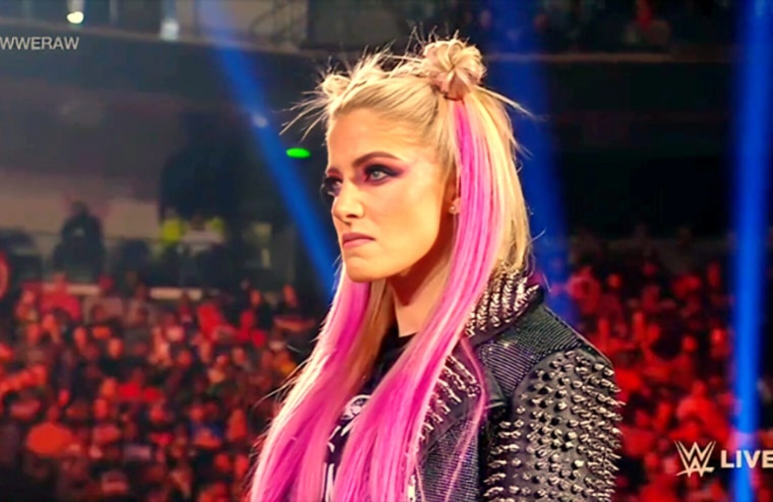 Alexa Bliss Shows Off Her Striking New Look - WEB IS JERICHO