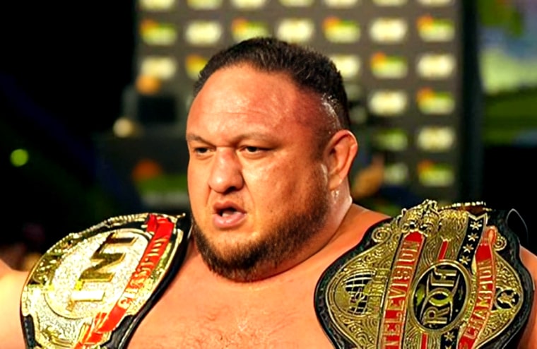 Samoa Joe Shows Off His New Look During Autograph Signing - WEB IS JERICHO