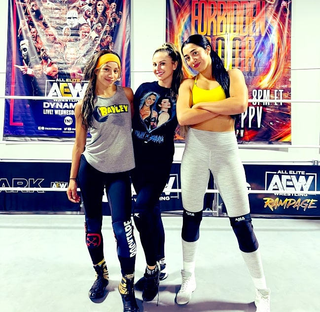 Recently Released WWE Wrestler Photographed With AEW’s Mercedes Moné ...