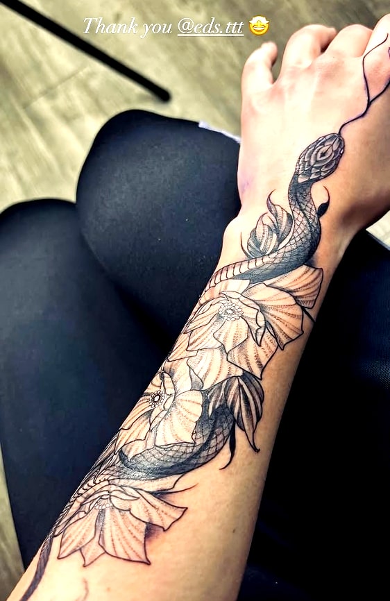 NXT's Cora Jade Shows Off Her Latest Tattoo - WEB IS JERICHO