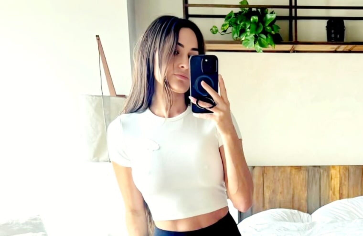 Nikki Bella Admits Why She Posts So Many “Thirst Traps” – WEB IS JERICHO