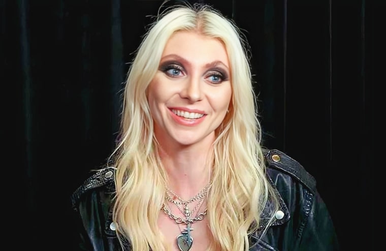 Female Rocker Says She Would Be All In To Sing For Soundgarden – WEB IS ...